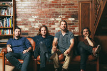 The Teskey Brothers präsentieren ihre Single "I Get Up" ++ Album "Half ...