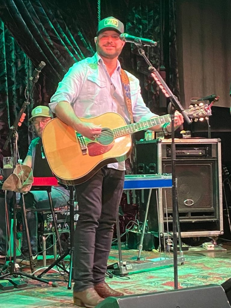 Wade Bowen talks about his new album - Country Music News International