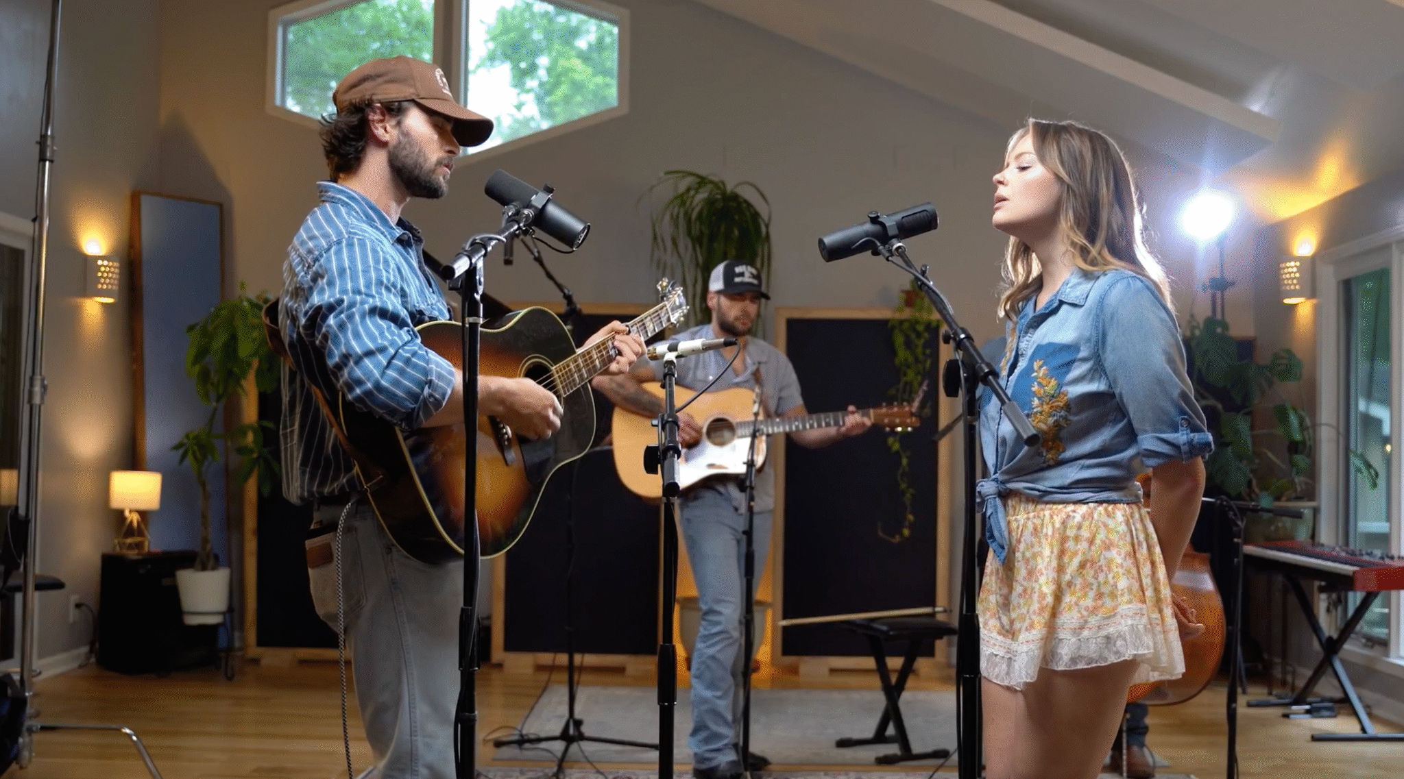 Abbie Callahan and Brendan Walter I Kissed a Girl - Country Music News ...